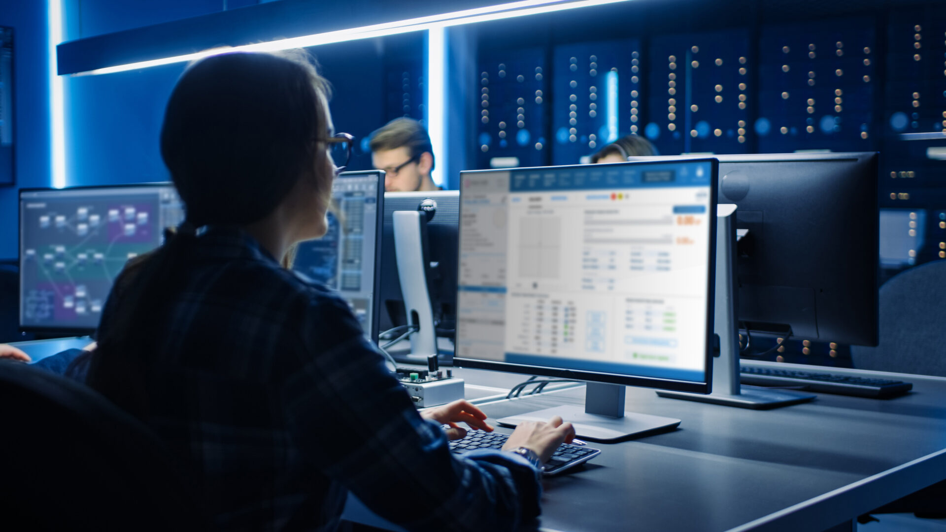 A Compact In-clinic Proton Therapy Device Supported by Cosylab's ...